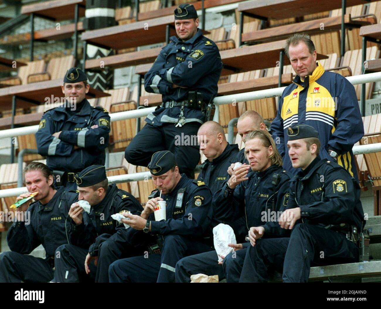 Swedish security guards watch the team training yesterday Stock Photo - Alamy