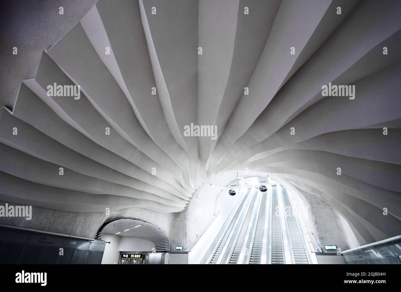 Art and architecture in the new City LIne commuter trains in Stockholm ...