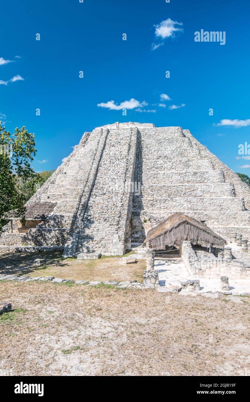 Mexico, Yucatan. Mayapan Ruins, Kukulkan Pyramid Stock Photo - Alamy
