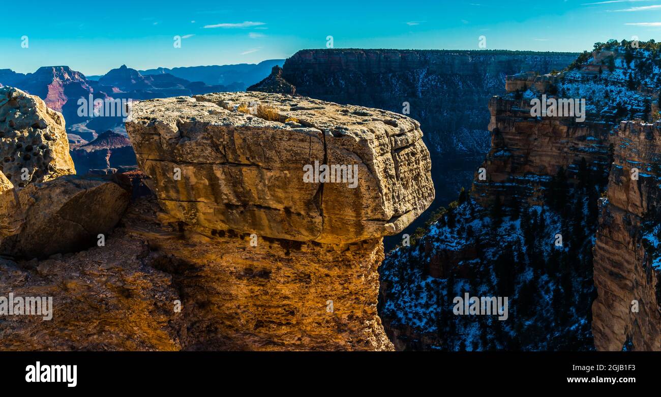 Kaibab Limestone Pillars on Mather Point On The South Rim, Grand Canyon ...