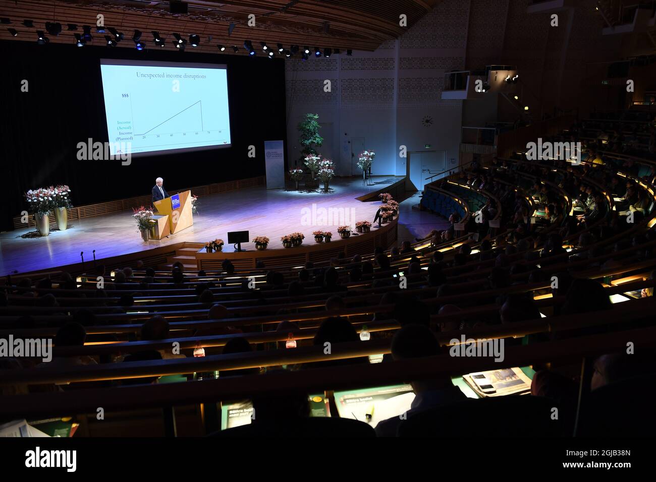 STOCKHOLM 20171208 Nobel laureate in economy Richard Thaler gives his ...