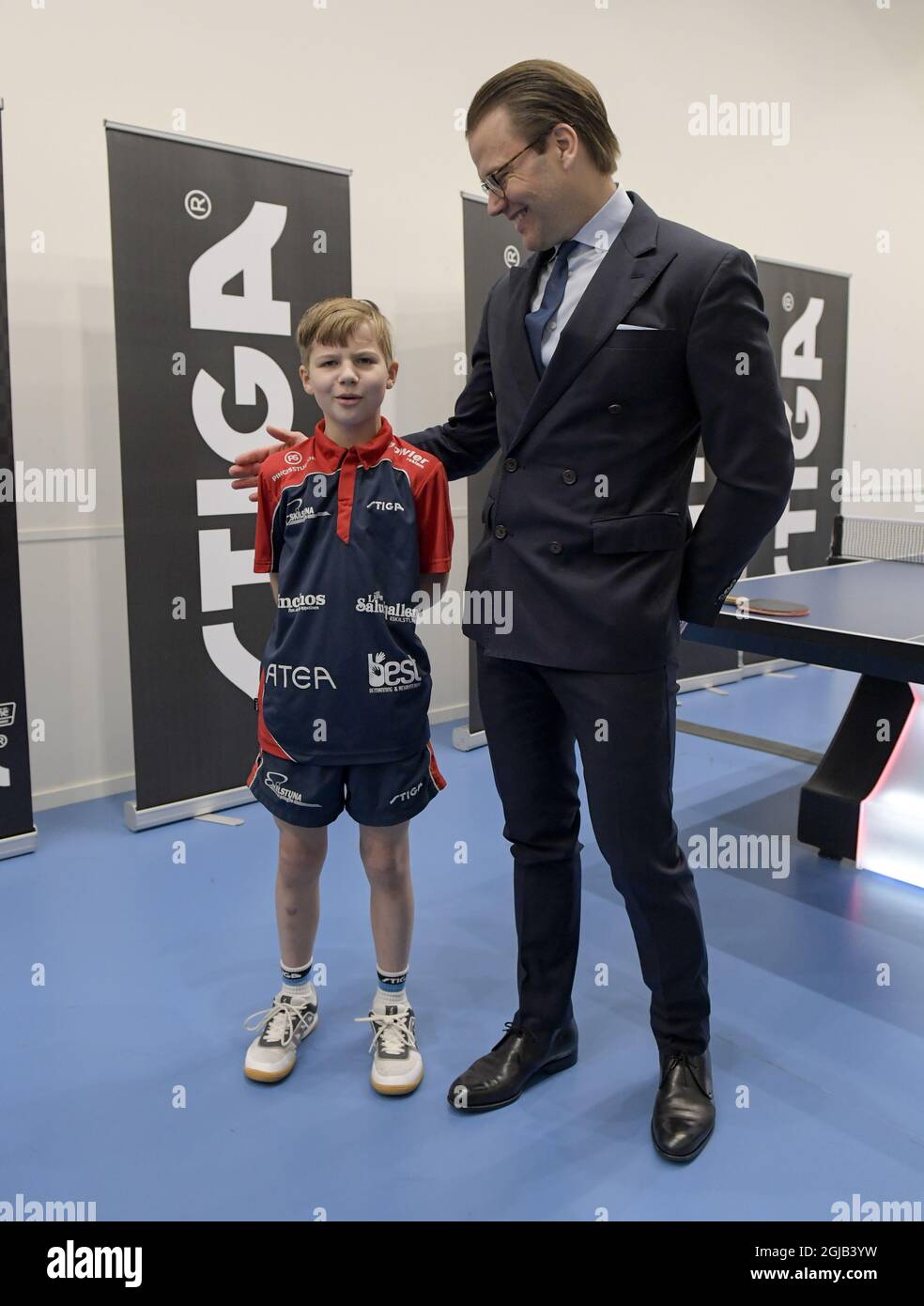 ESKILSTUNA 20180112 Prince Daniel playing table tennis with David ...