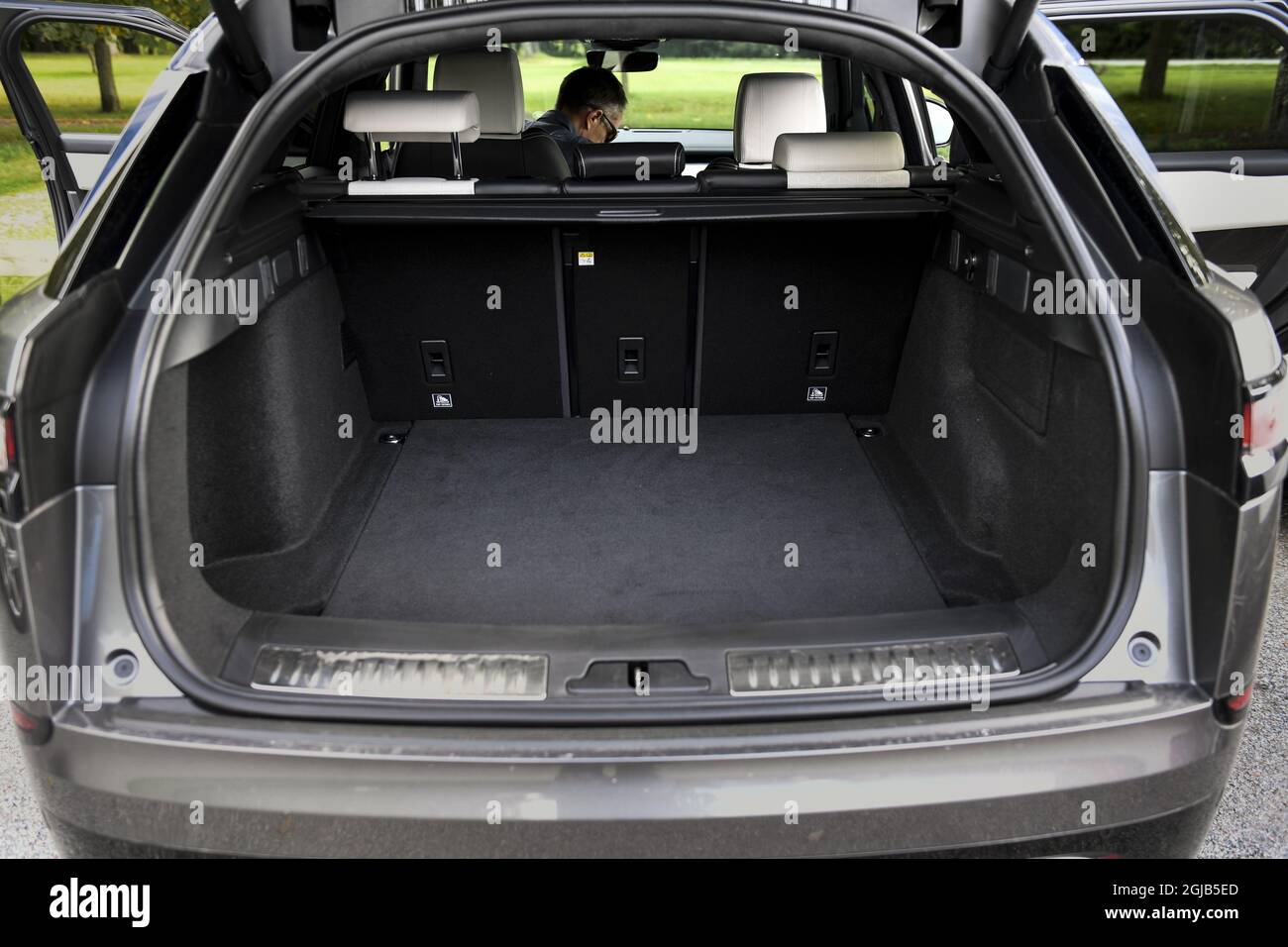 Range Rover Velar D300 HSE R-Dynamic..;Matrix laser head lights Foto ...