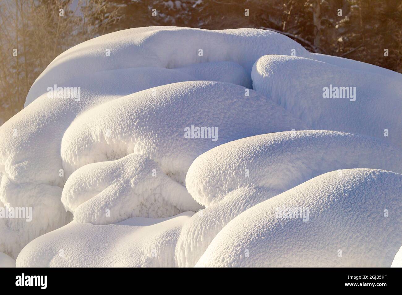 Snow covered boulders hi-res stock photography and images - Alamy