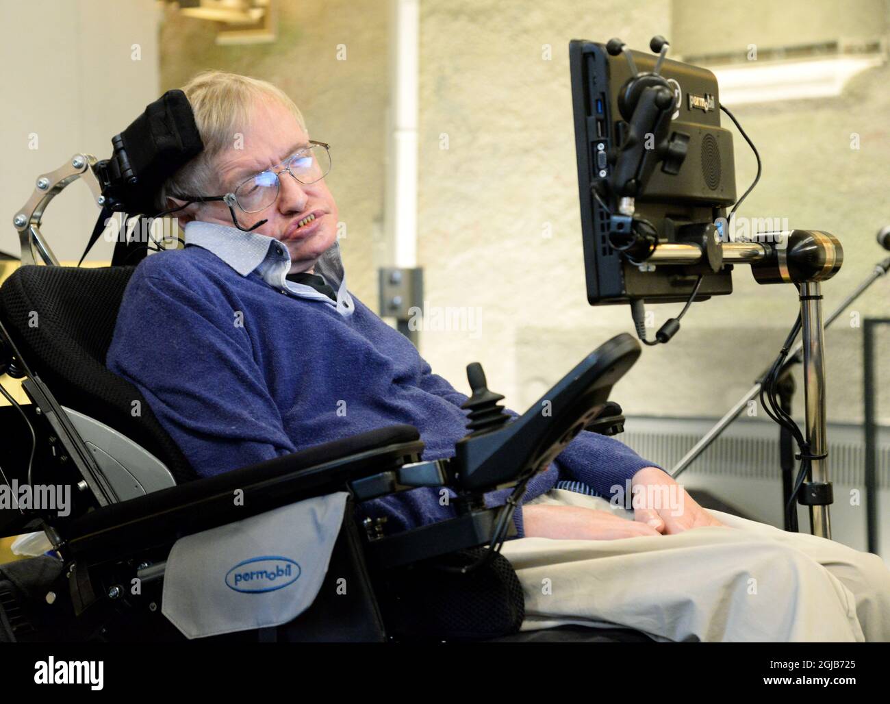 Stephen hawking lecture hi-res stock photography and images - Alamy