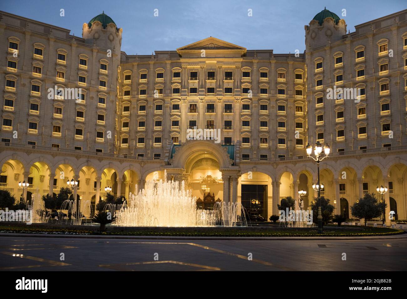 Ritz carlton riyadh hi-res stock photography and images - Alamy