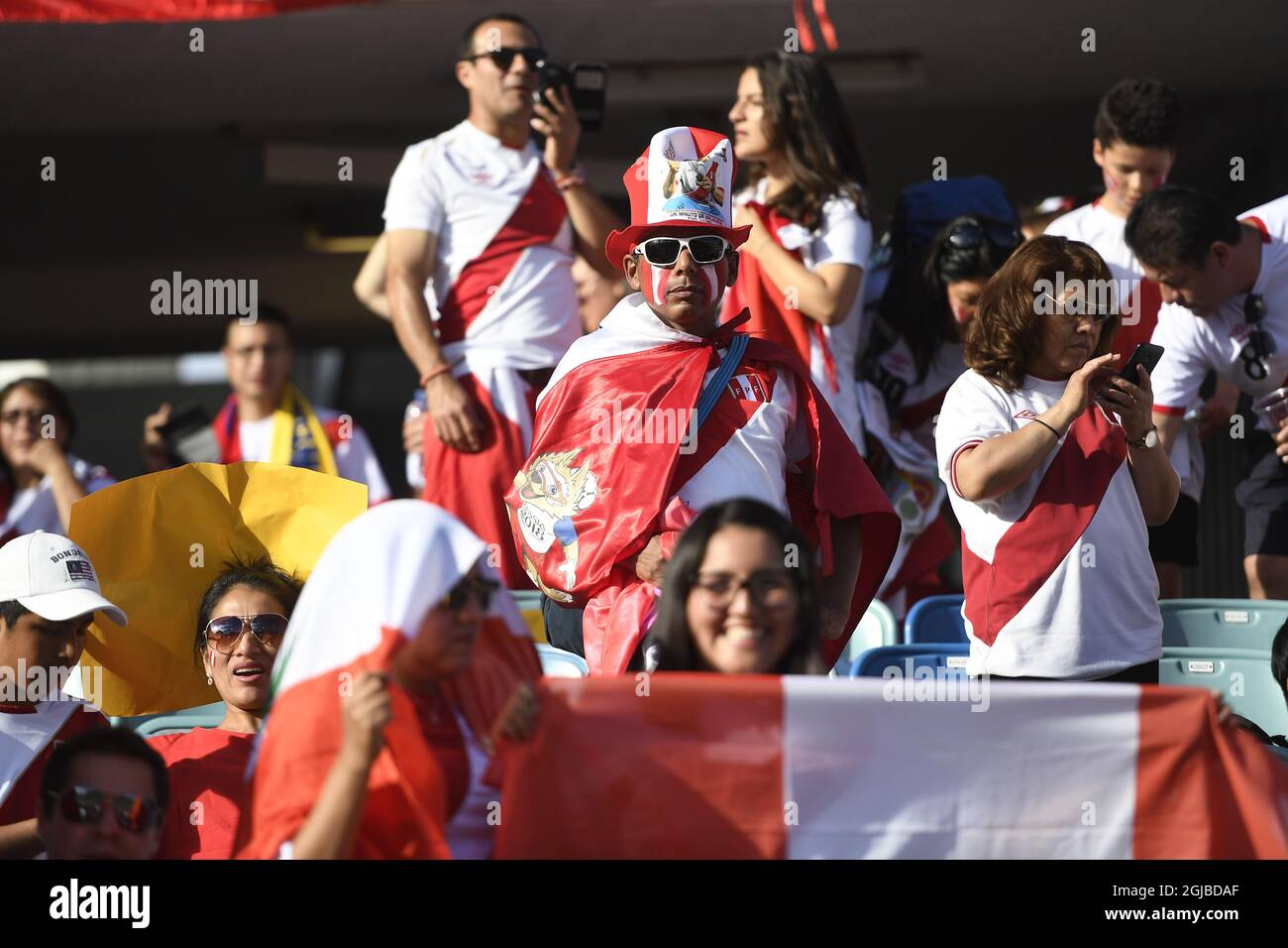 Peruvian soccer fans hi-res stock photography and images - Alamy