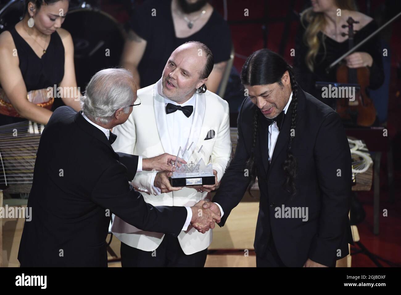 STOCKHOLM 20180614 Kung Carl Gustaf delar ut Polarpriset till Lars ...