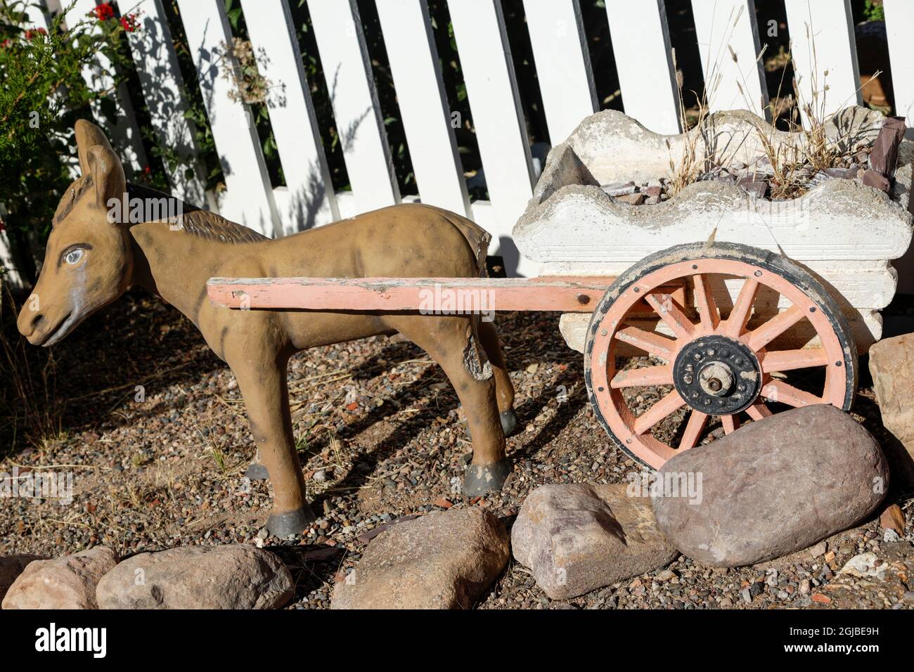 Bisbee, Arizona. Decorative statue of a burro pulling a cart Stock ...