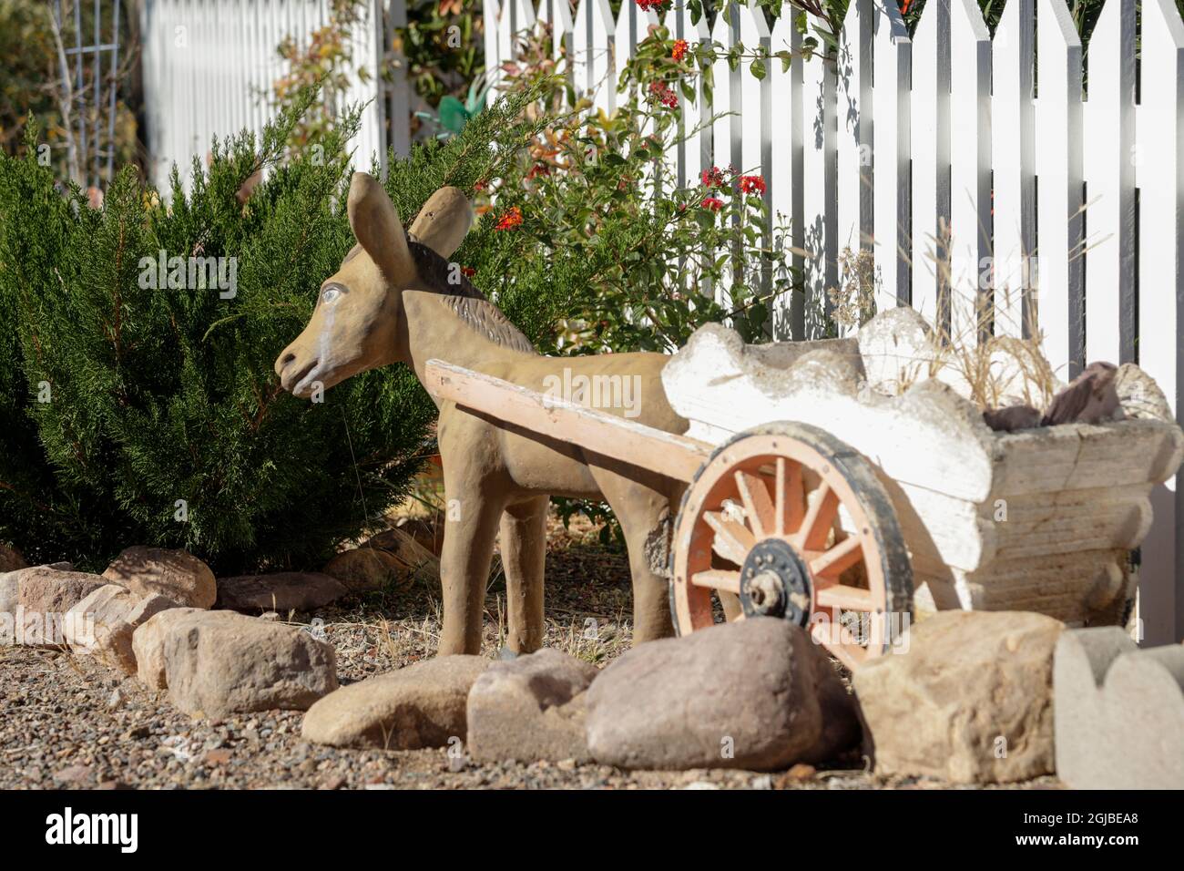 Bisbee, Arizona. Decorative statue of a burro pulling a cart Stock ...