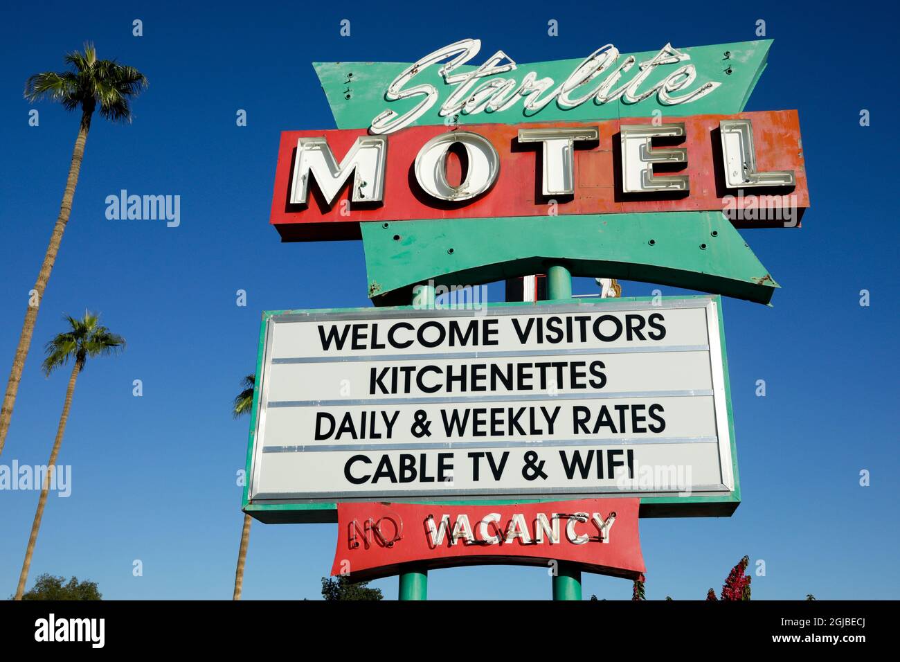 Vintage motel sign, Mesa, Arizona. (Editorial Use Only Stock Photo - Alamy