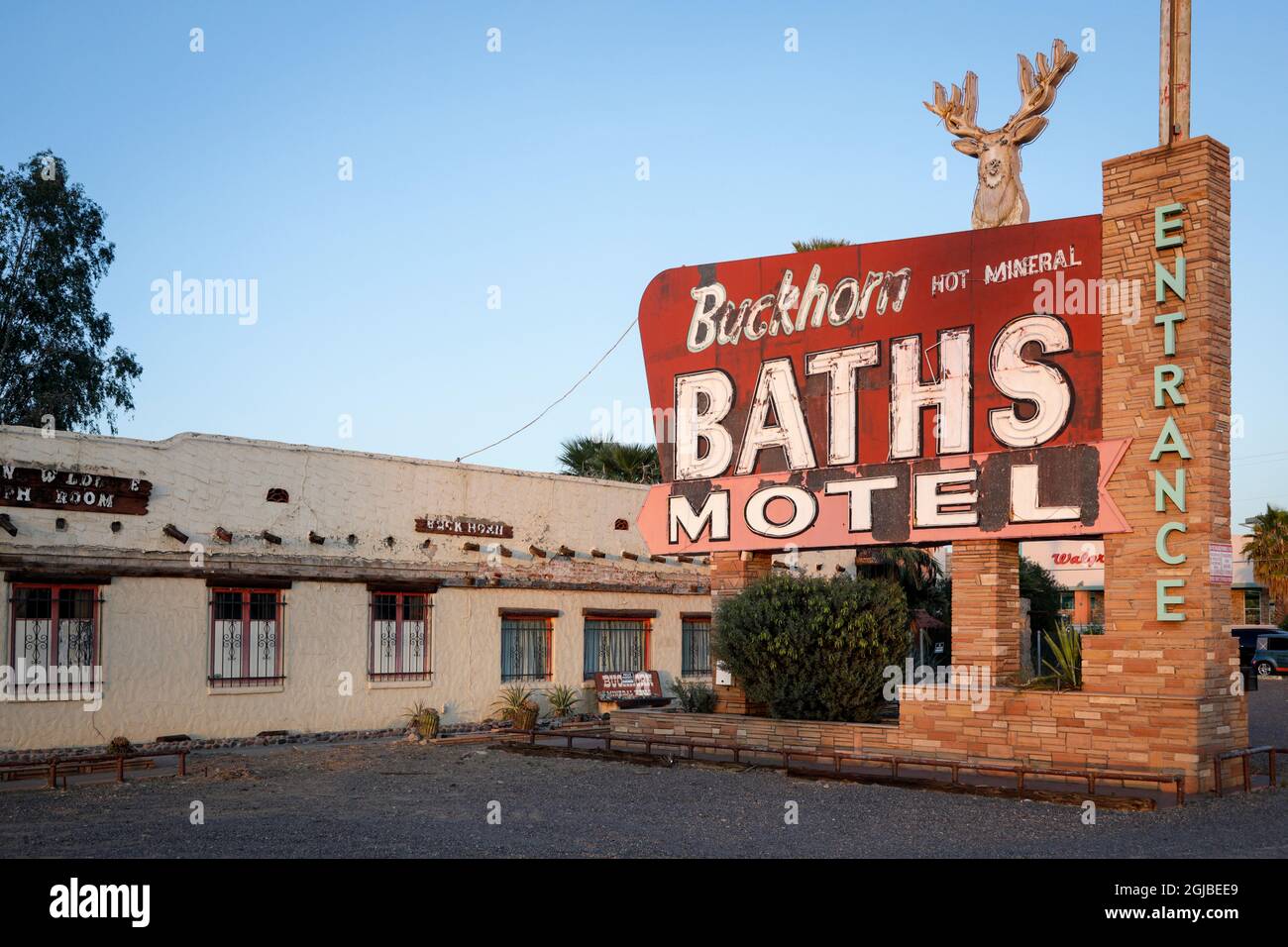Vintage motel sign, Mesa, Arizona. (Editorial Use Only Stock Photo - Alamy
