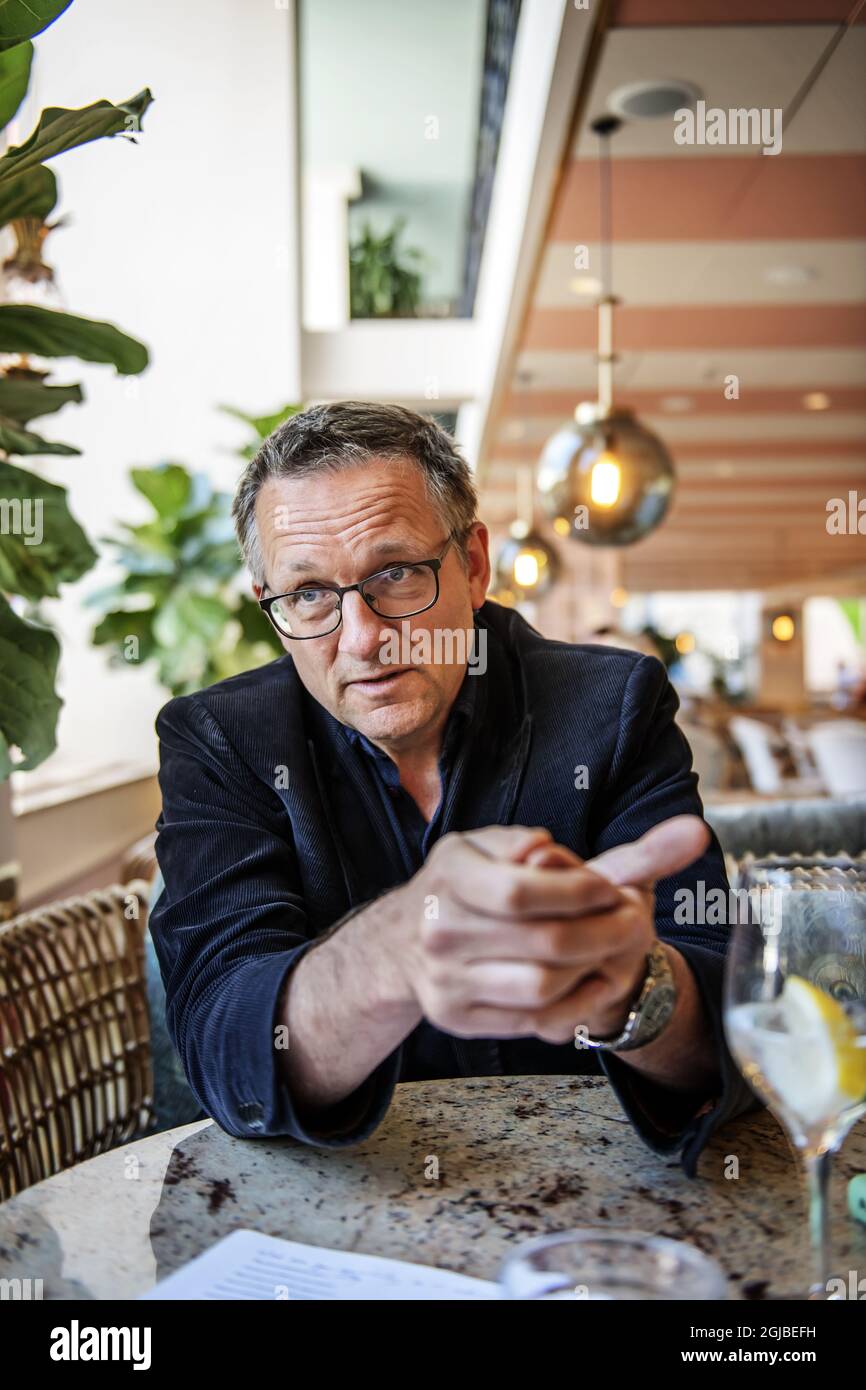 Michael Mosley, British physician and science journalist Foto: Anna ...