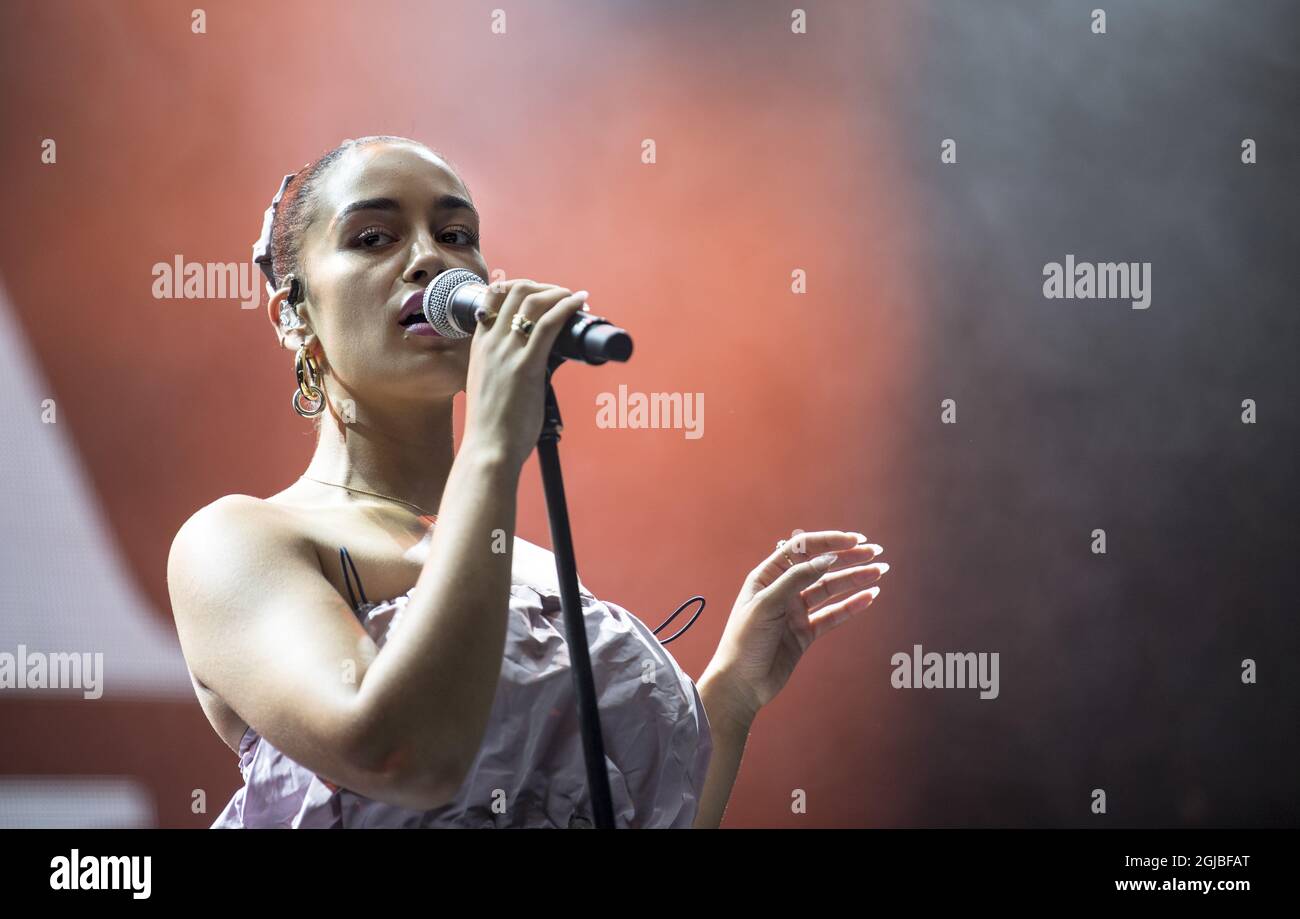 Jorja smith hi-res stock photography and images - Alamy