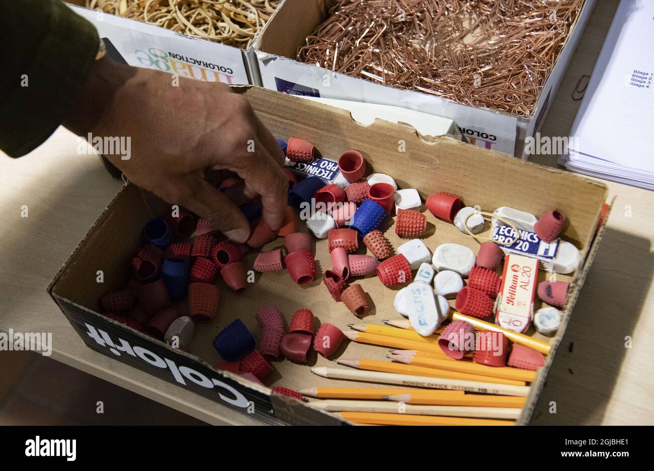 Counting of ballot papers hi-res stock photography and images - Alamy