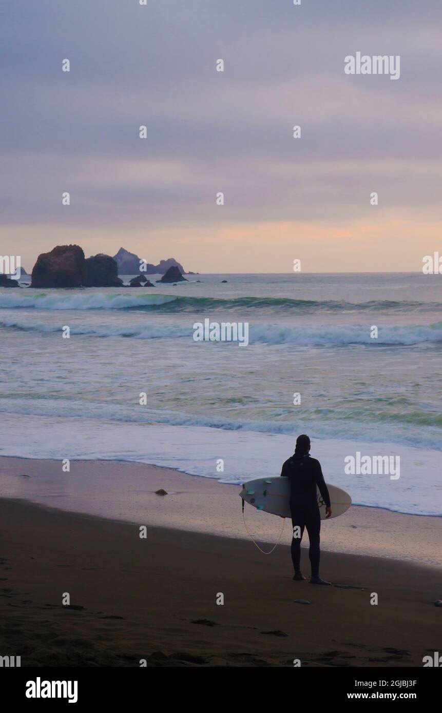 Surfing Rockaway Beach, Pacifica, California, USA Stock Photo - Alamy