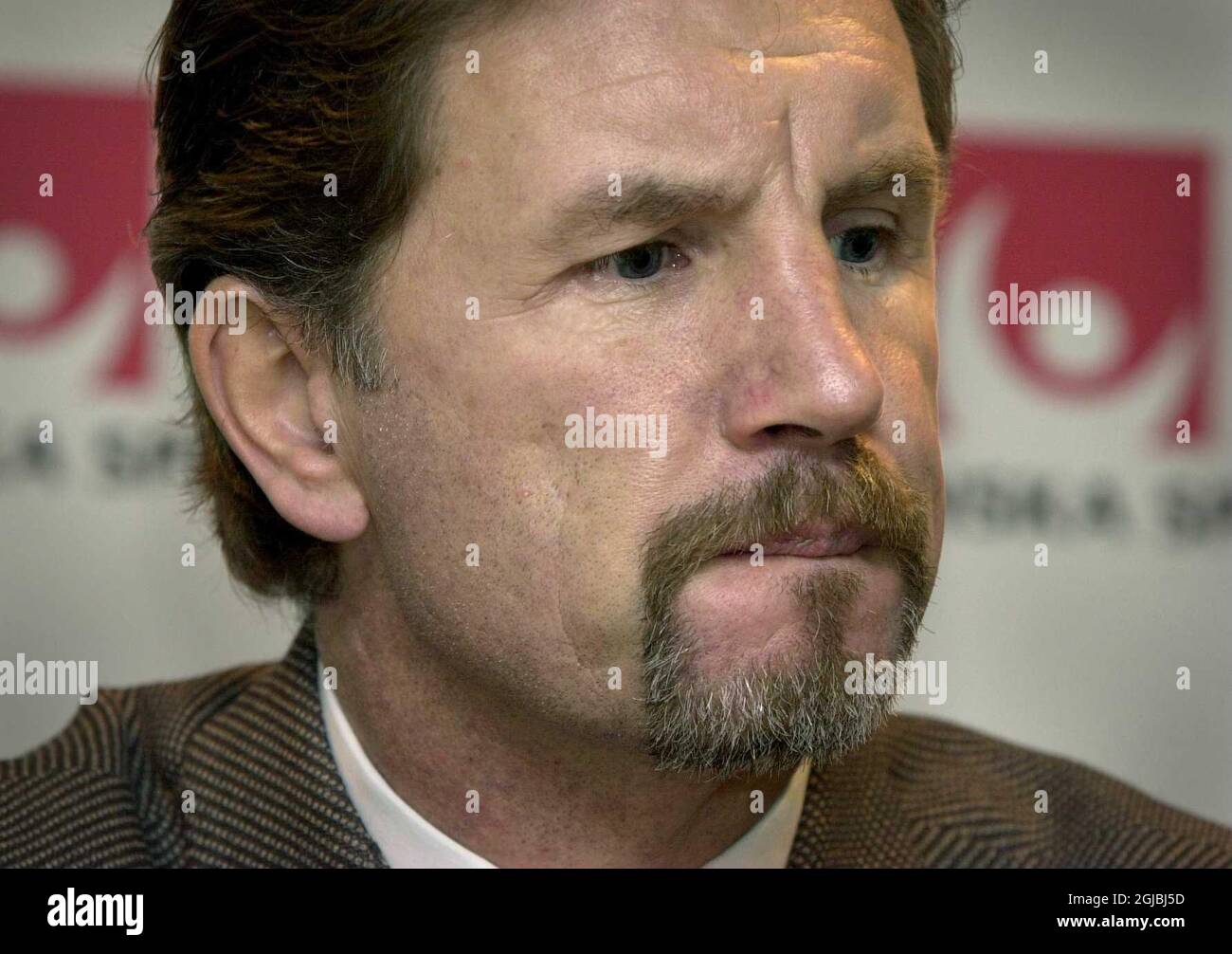 Stuart Baxter announces his resignation at a press conference this ...