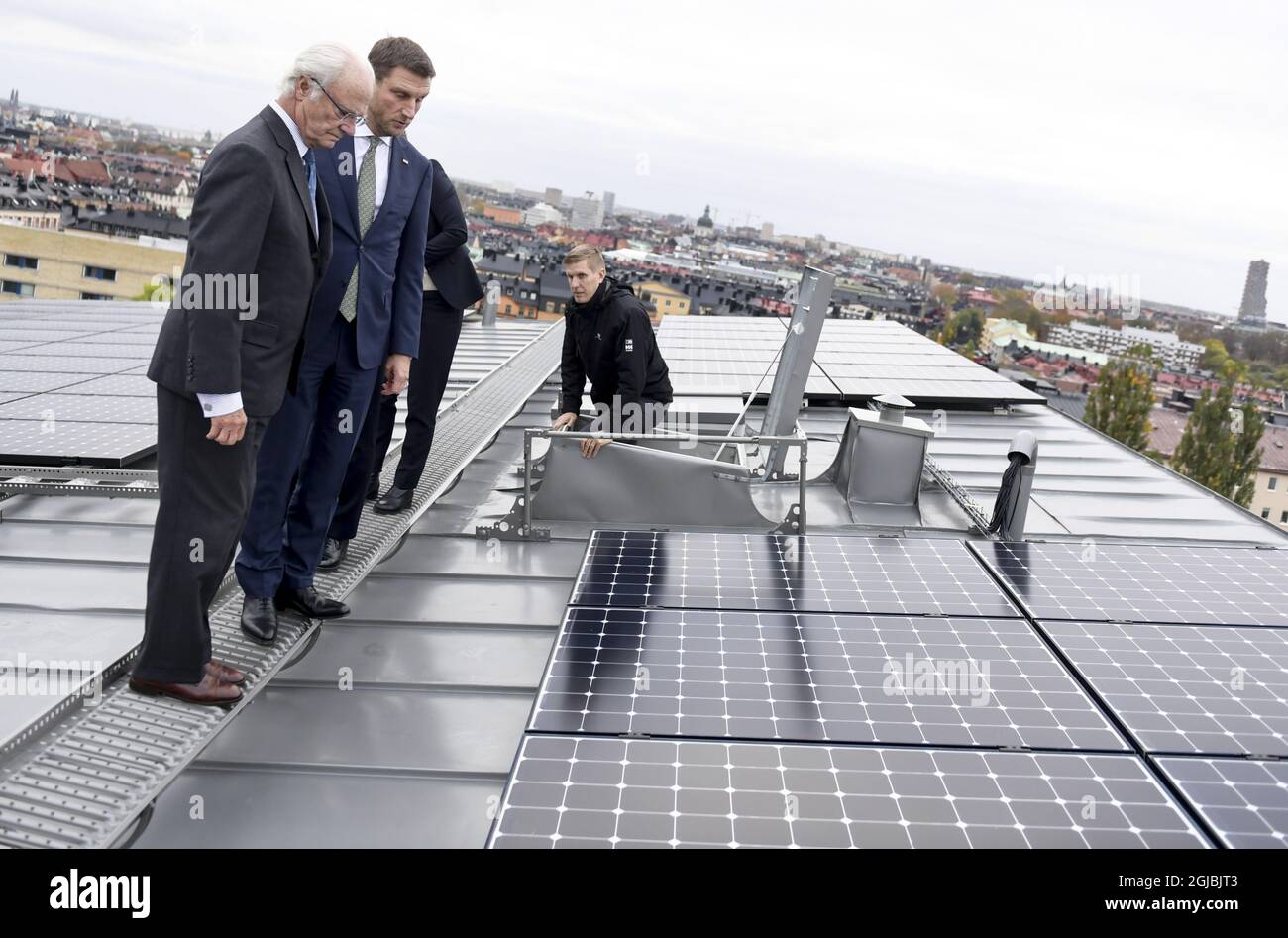 STOCKHOLM 2018-10-10 King Carl Gustaf inspect solar panels on a roof ...