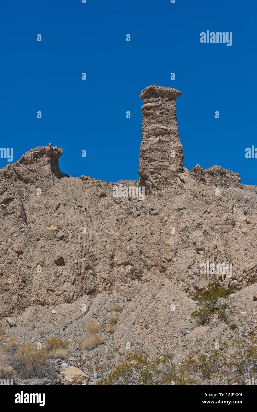 USA, California. China Ranch Date Farm, pinnacle on entrance road Stock ...