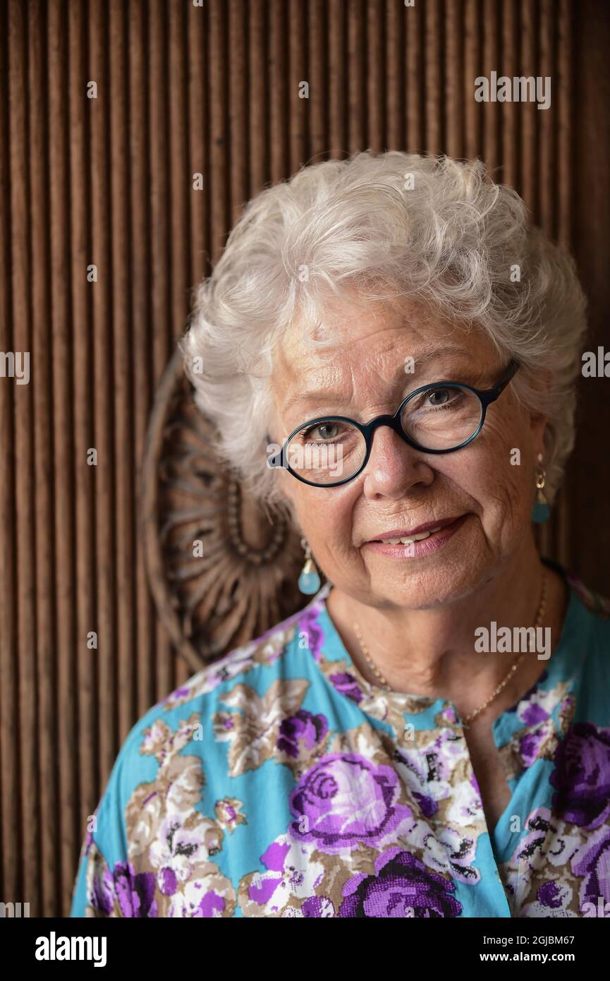 Mrs magnuson hi-res stock photography and images - Alamy