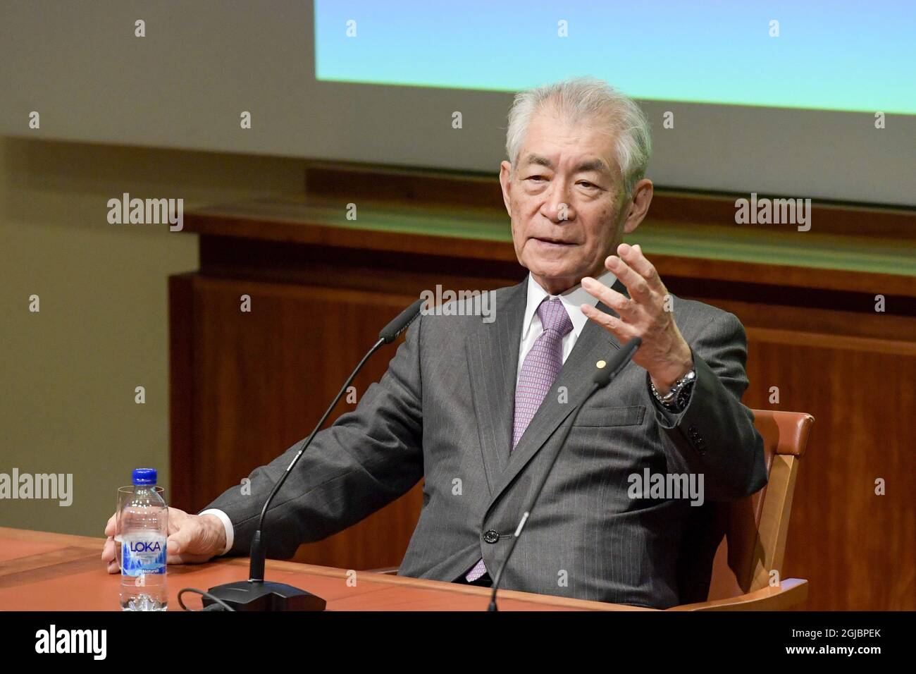 Tasuku honjo nobel hi-res stock photography and images - Alamy