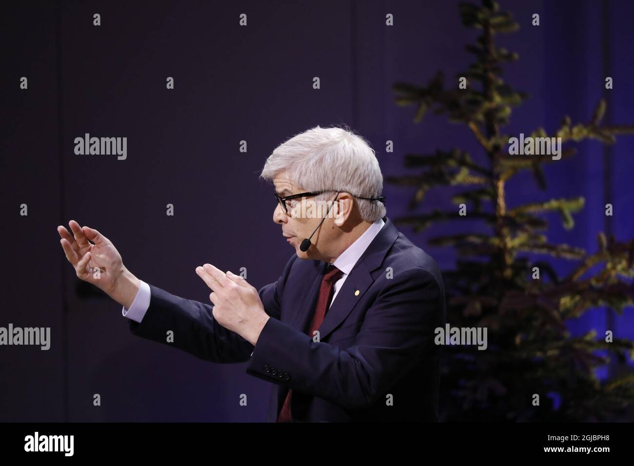 Nobel Prize in Economic Sciences laureate Paul M. Romer speaks during ...