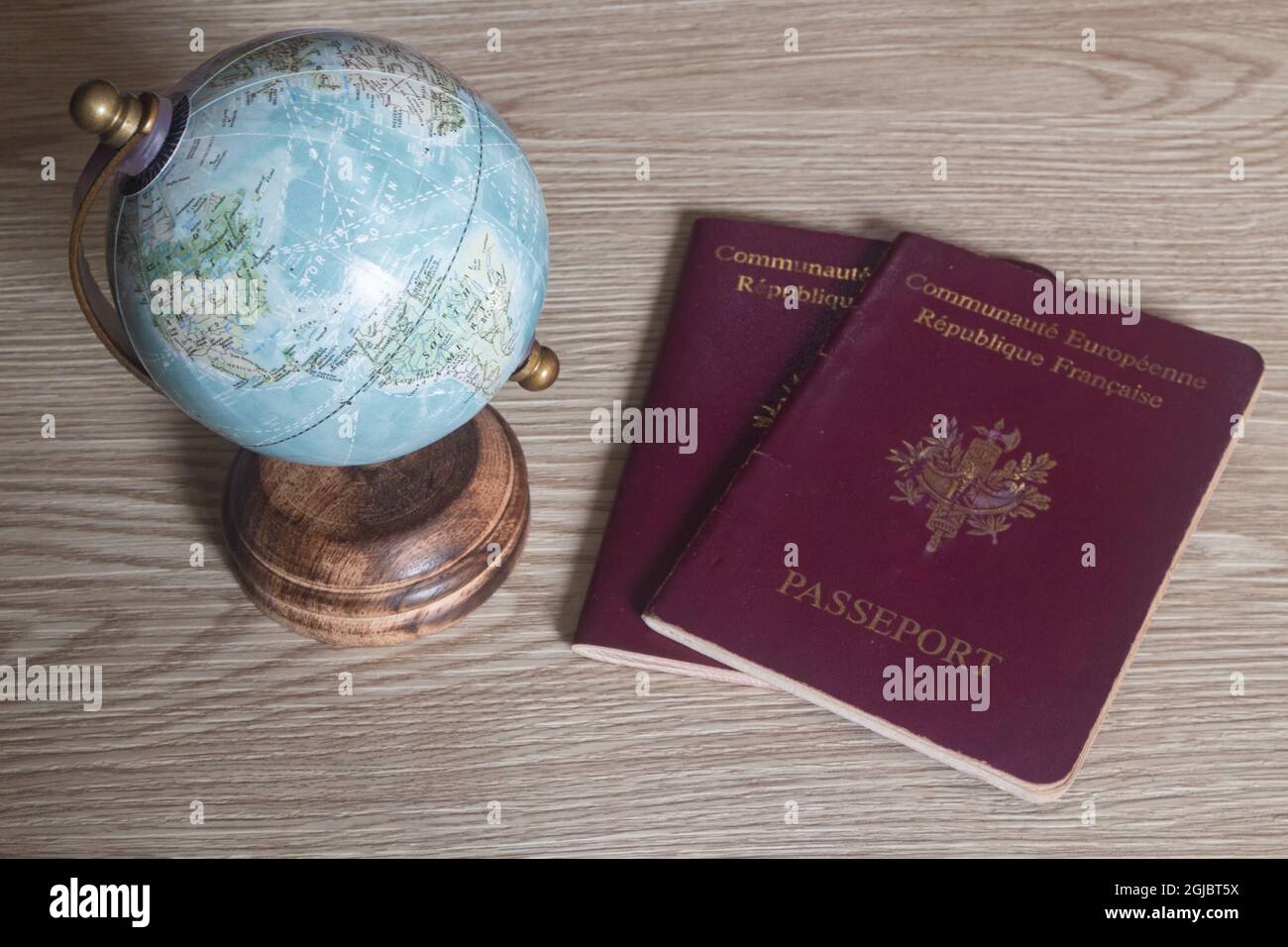French passport hi-res stock photography and images - Alamy