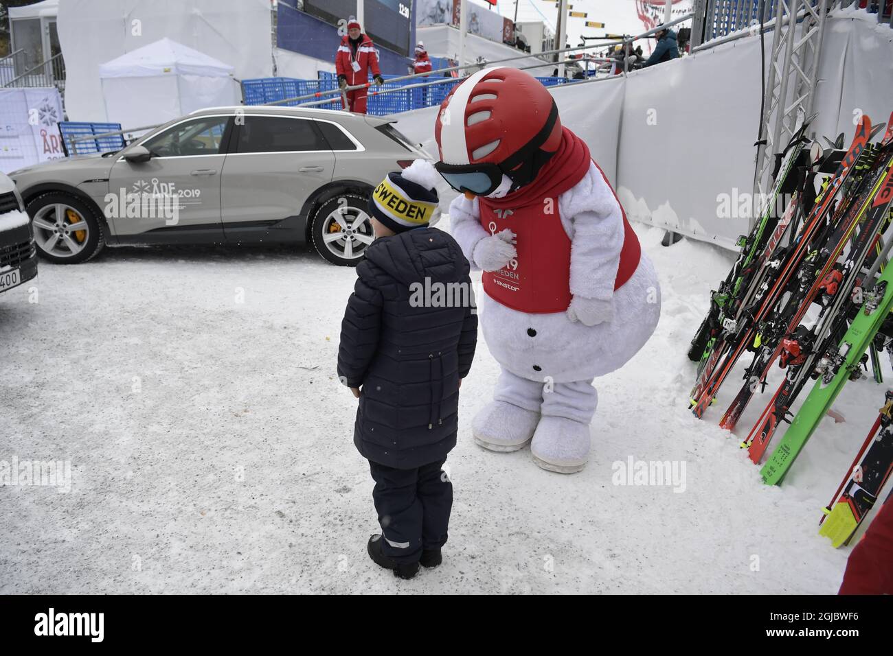 Princess Estelle meet with mascot "Valle during the WC Alpine in Are ...
