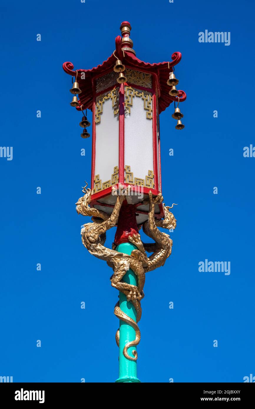 Chinese lamppost, Chinatown, San Francisco, California, USA Stock Photo ...