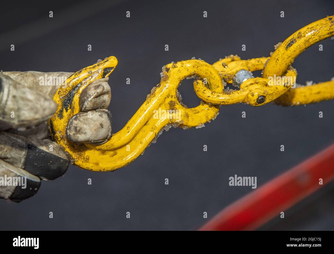 hook towing lift lifting car labor Foto: Claudio Bresciani / TT / Kod ...