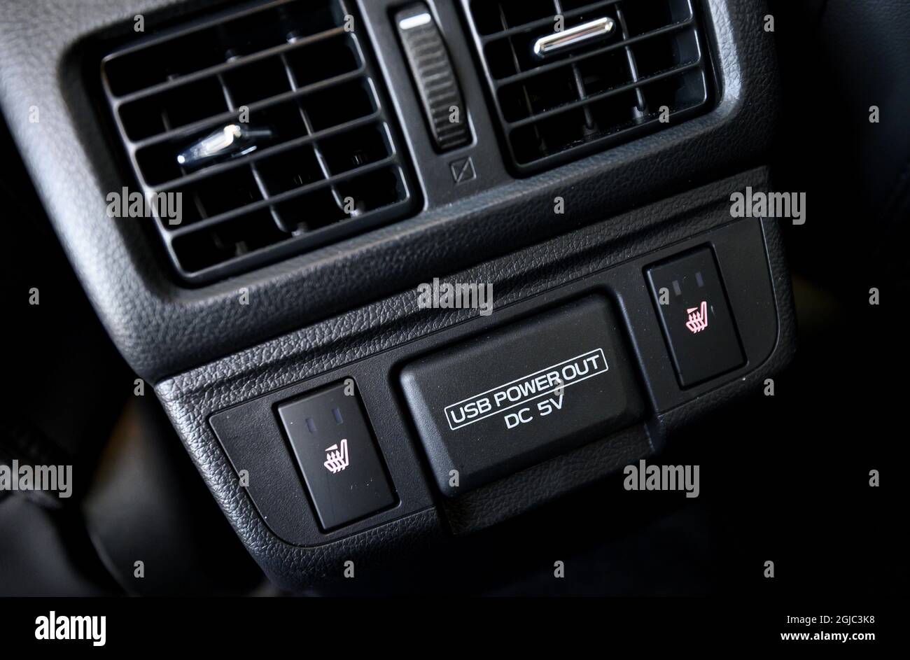 Subaru Outback 2,5i Active , car, street, communication, transport ...