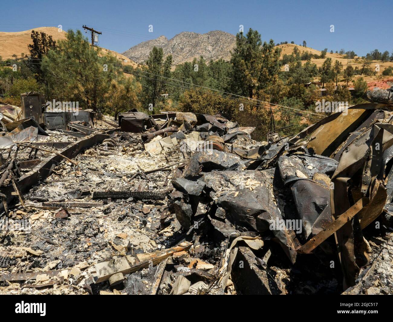 Remains of house after wildfire in Southern Sierra Nevada Mountains ...