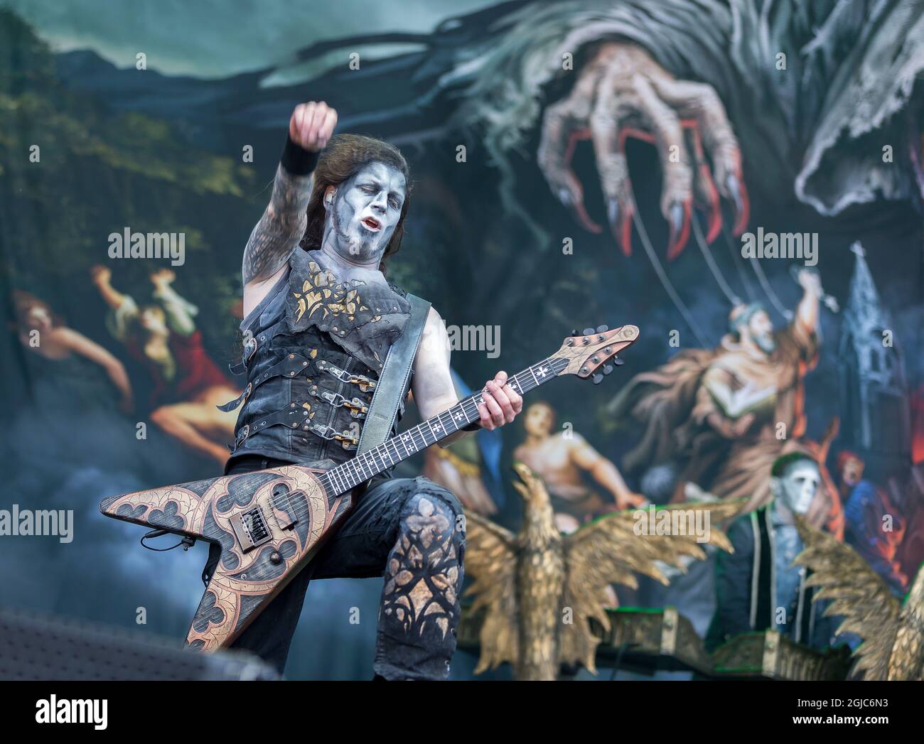 NORJE 2019-06-06 Powerwolf, Matthew Greywolf (Benjamin Buss), guitar at ...