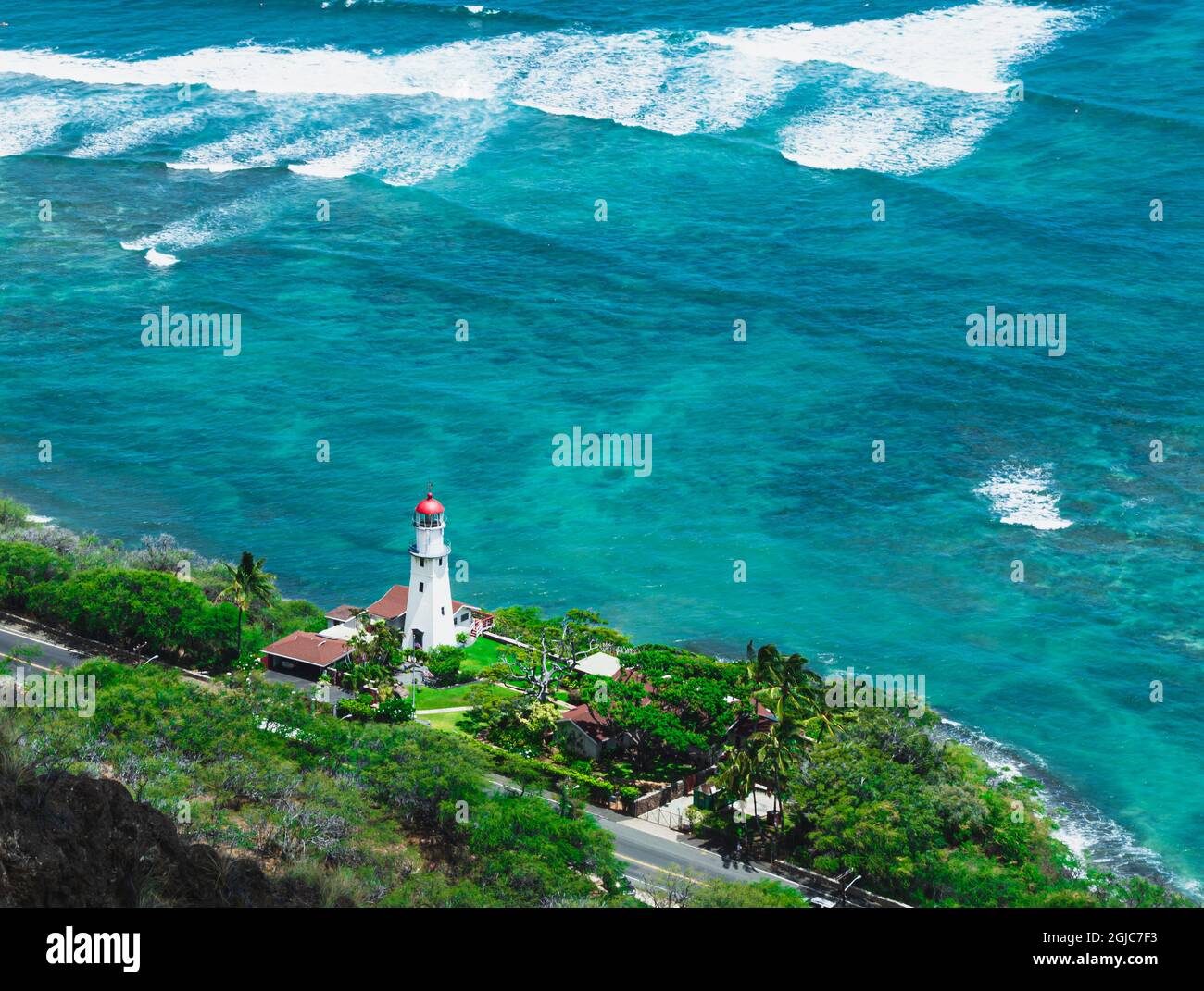 Diamond Head Lighthouse, Honolulu, Hawaii Shoreline with Waves Coming ...