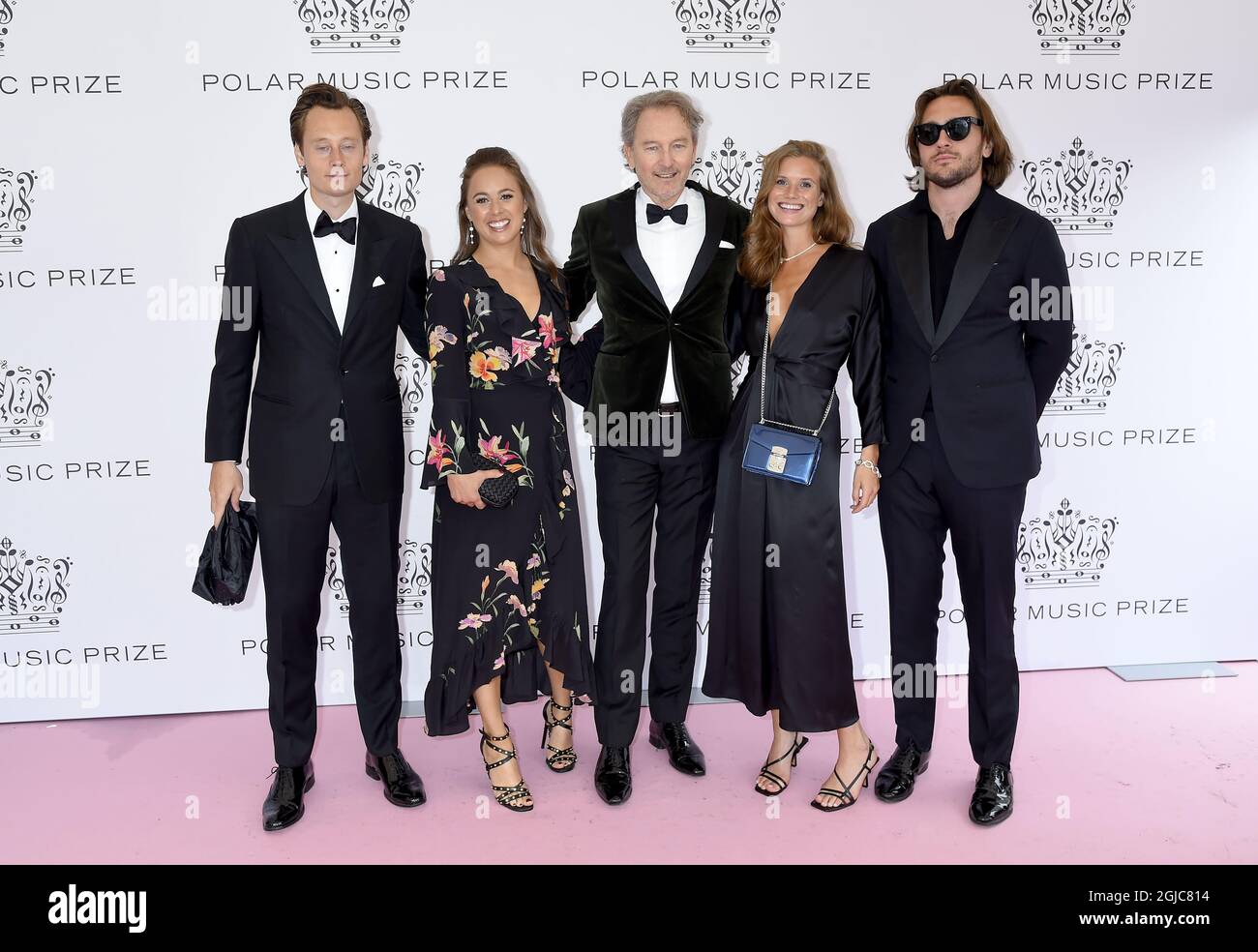 Alexandra Hamilton's Instagram, Twitter & Facebook on IDCrawl