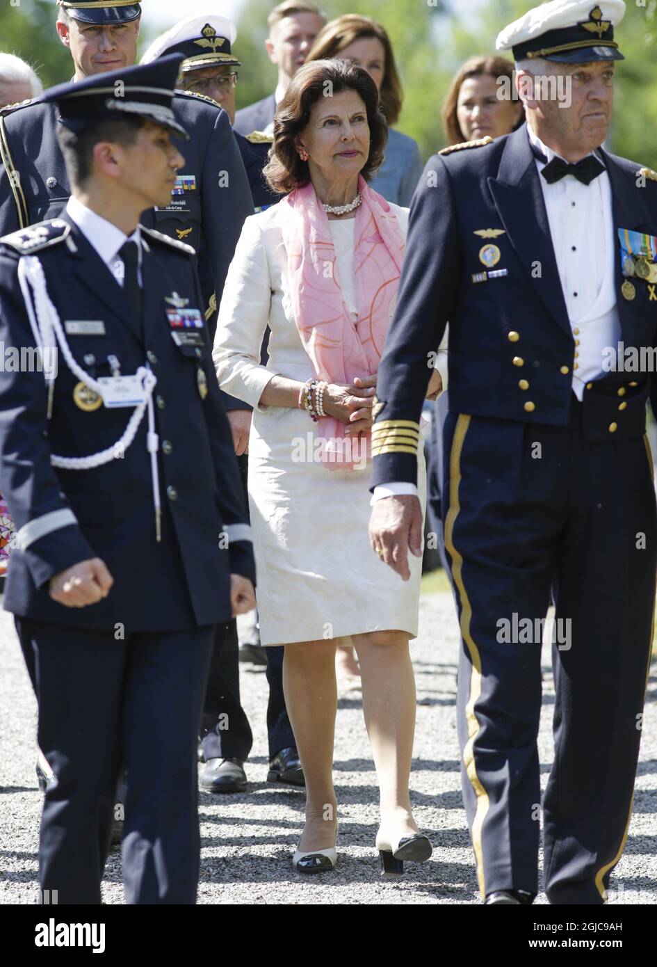 Sweden war red cross hi-res stock photography and images - Alamy