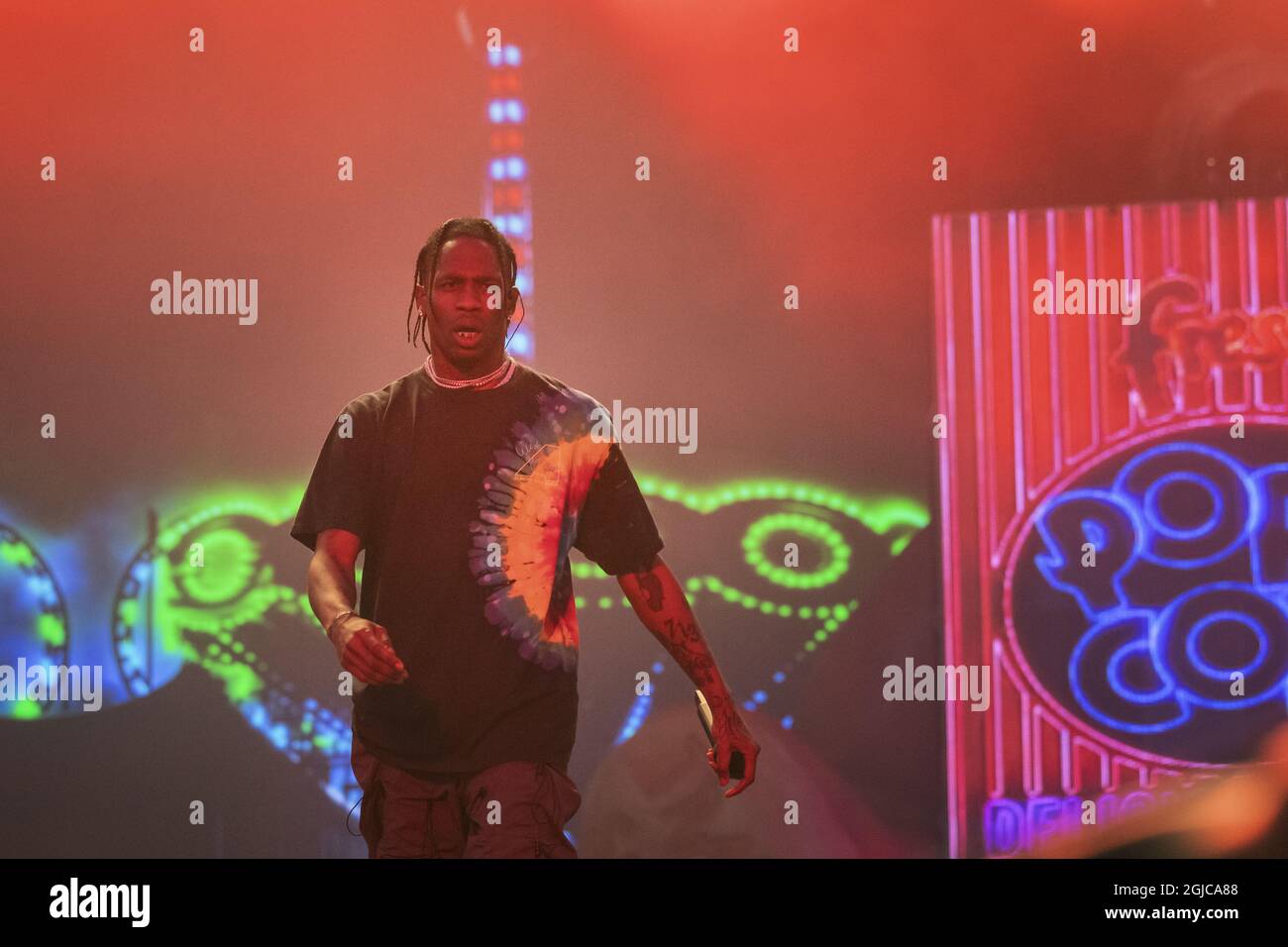 Travis scott performing on stage hi-res stock photography and images ...