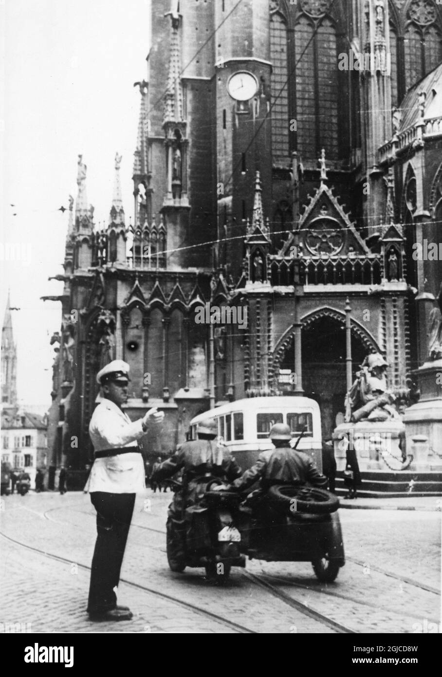 METZ, FRANCE 1940-08-01 German traffic policeman standing at the ...