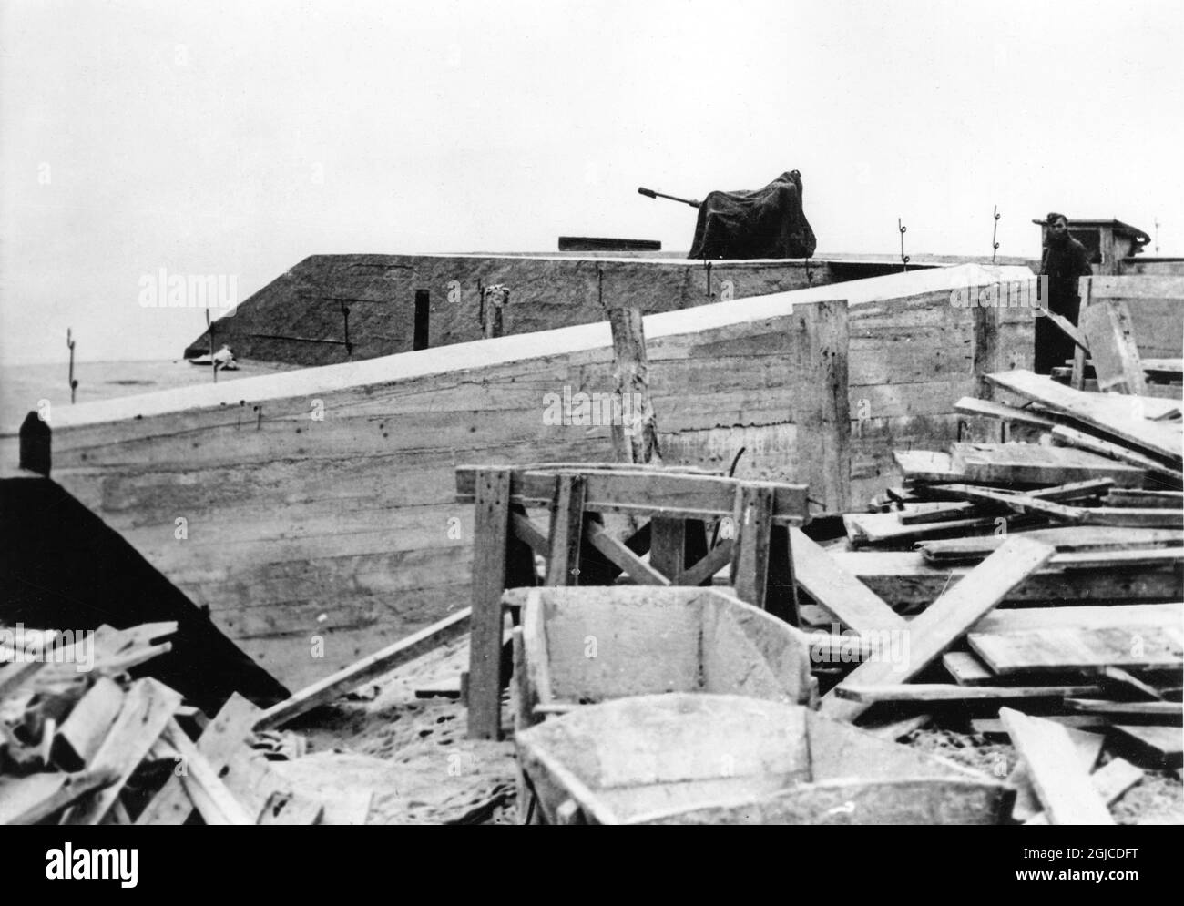 ATLANTIC COAST, FRANCE 1943-04-15 Ongoing construction of ...