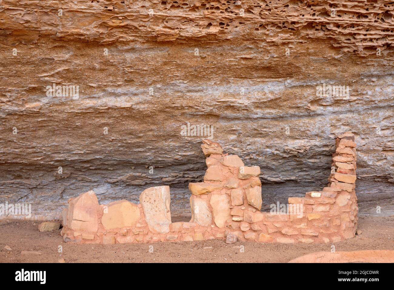 USA, Colorado, Mesa Verde National Park, Remains of stonewall masonry ...