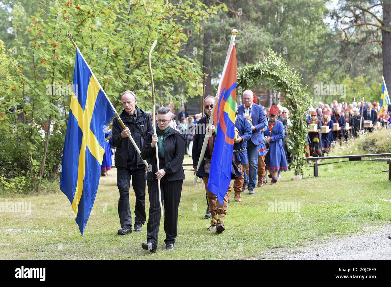 The ceremony in which the skulls of 25 Sami people where reburied in ...