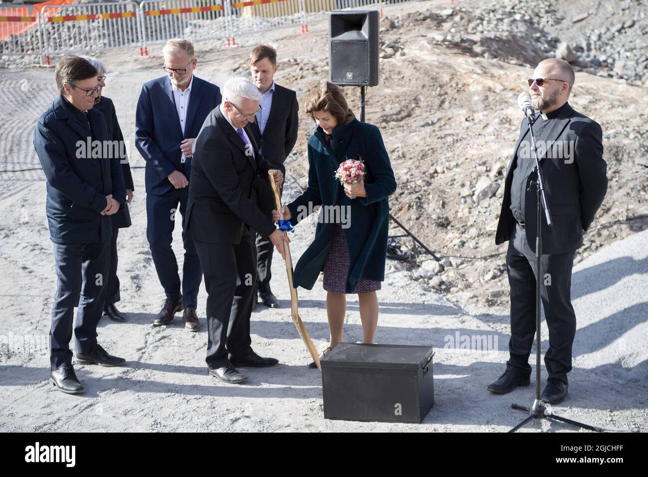 STOCKHOLM 20190917 Queen Silvia turns the first sod at the construction ...