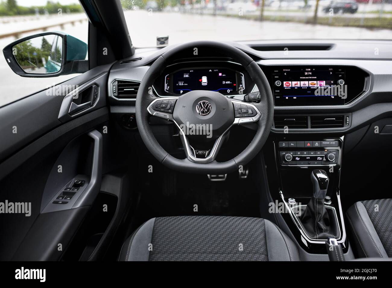 VW T-Cross 1,0 TSI street road vehicle traffic communication transport ...