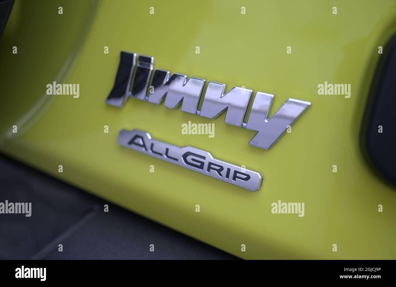 Suzuki Jimny 1,5 four wheel drive street road vehicle traffic ...