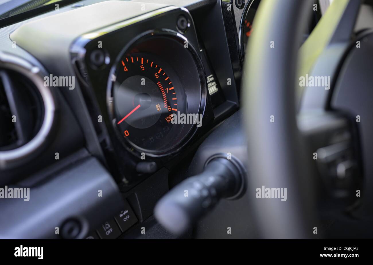 Suzuki Jimny 1,5 four wheel drive street road vehicle traffic ...