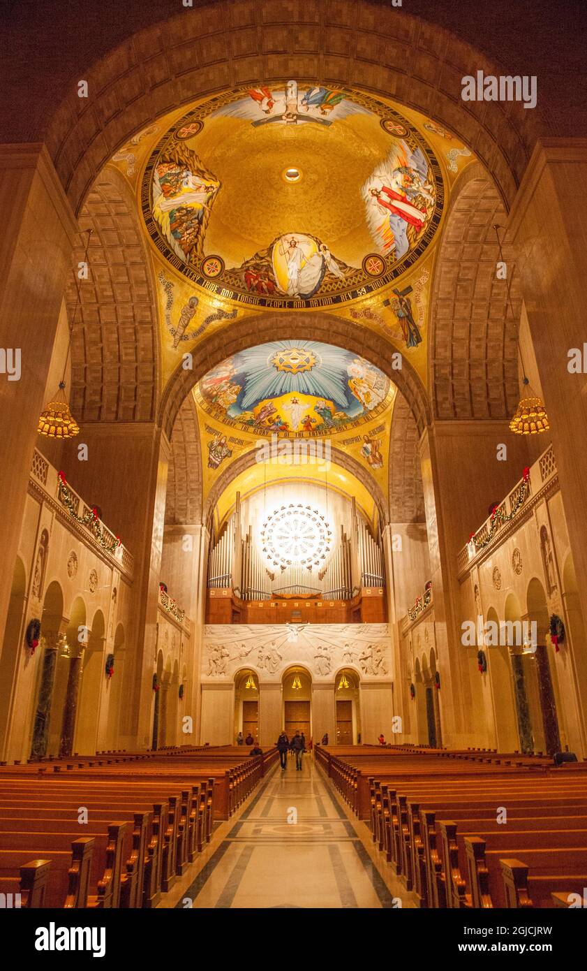 Interior architecture of The Basilica of the National Shrine of the ...