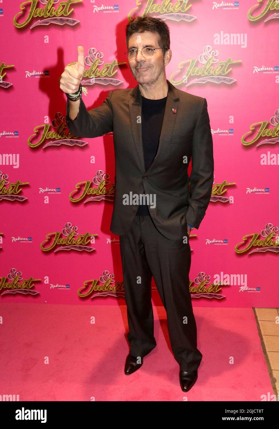 Max simon hi-res stock photography and images - Alamy