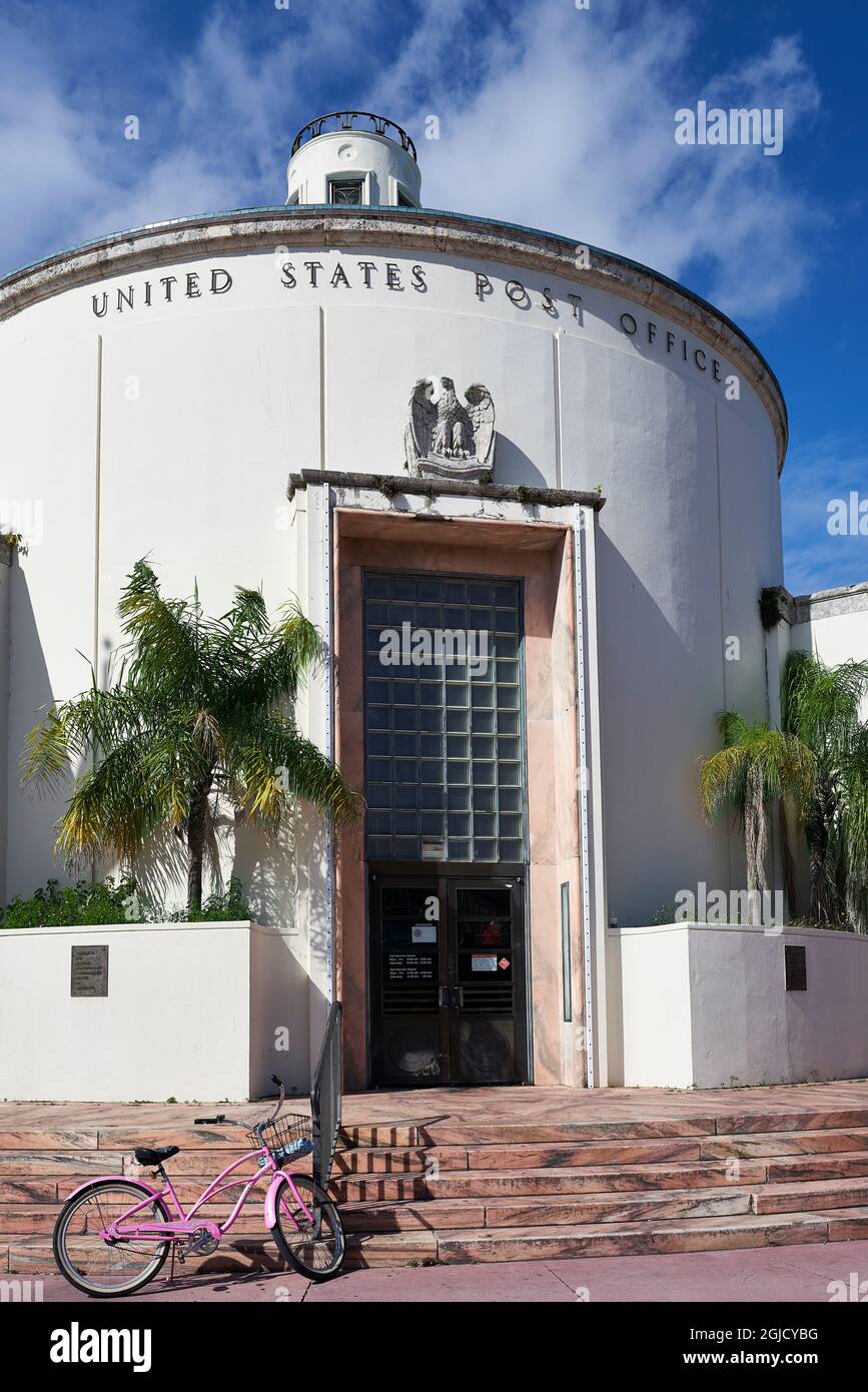 USA, Florida, Miami, Miami Beach. U.S. Post Office on Washington Ave ...