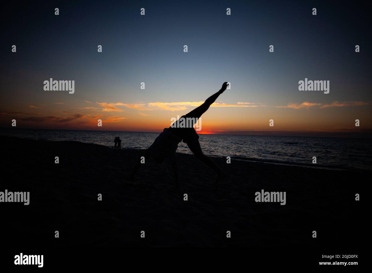 Cartwheel beach hi-res stock photography and images - Alamy