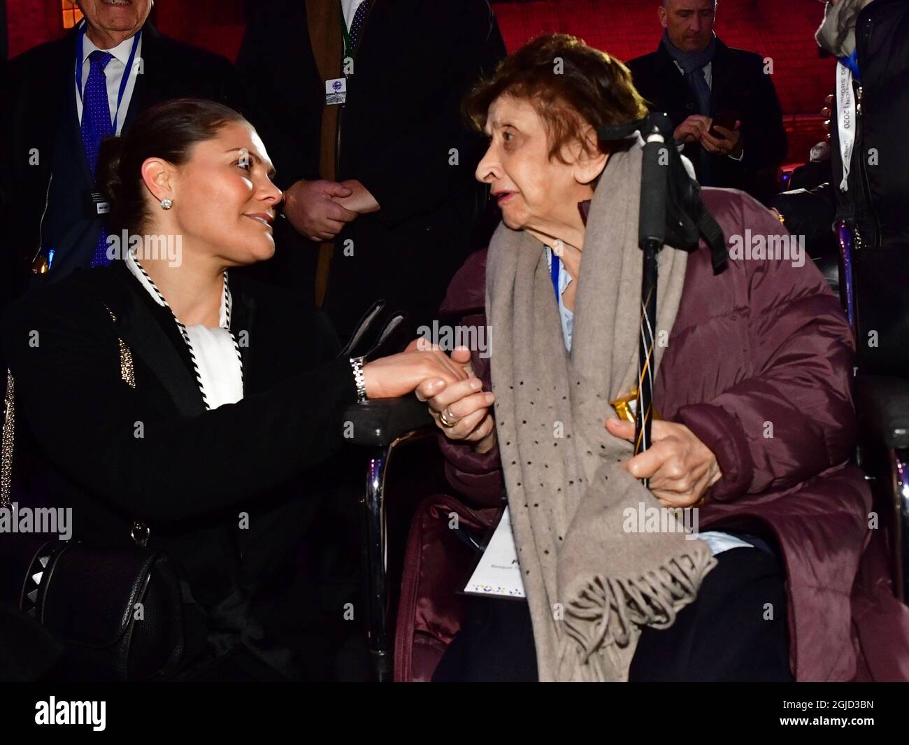 AUSCHWITZ 20200127 Crown Princess Victoria and survivor Mala Freund in ...